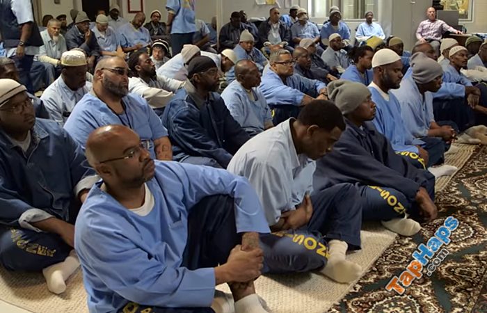 Lawsuit: 2 Muslim Inmates Receive $102K For Bad Ramadan Food