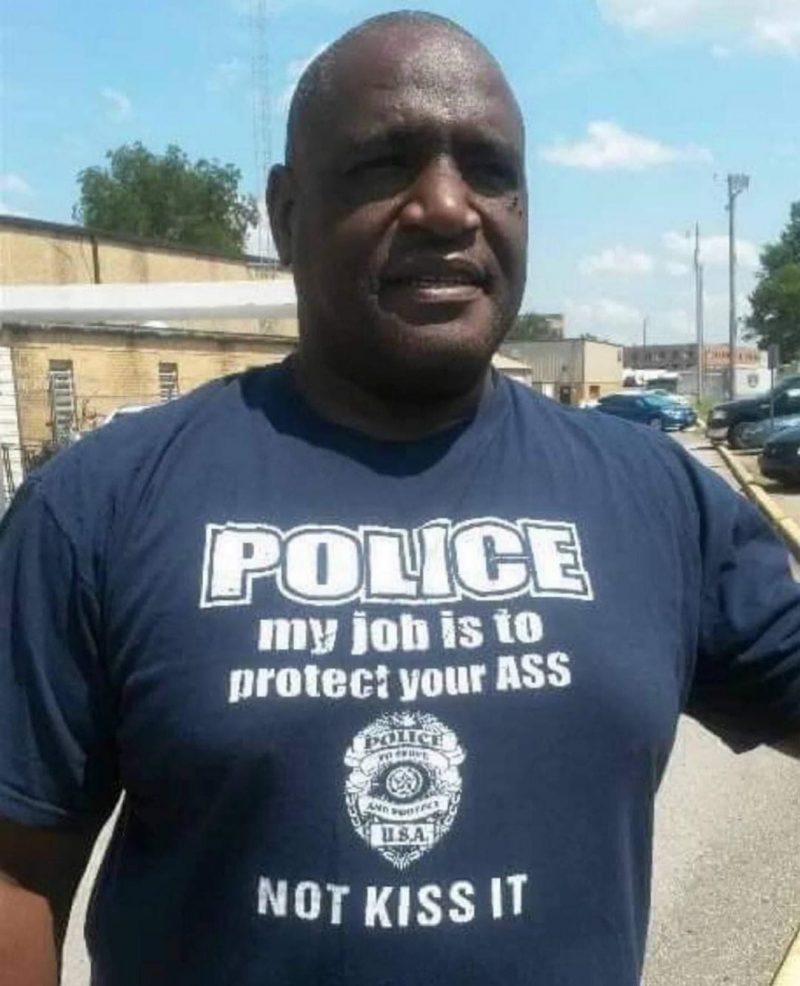 Off-Duty Cop’s Brutally Honest Shirt Perfectly Summarizes His Job