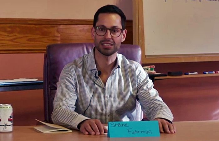 Mayor Bans Pledge Of Allegiance, Citizens Show Him Who He Works For