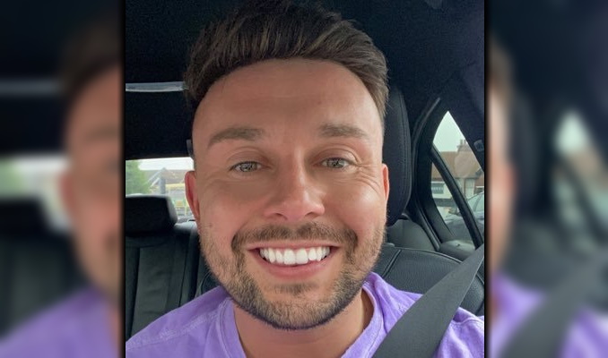 Influencers Ask Singer To Write Song And Fly Out To Perform For FREE