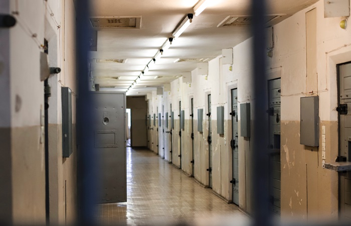 Serial Child Molester Mysteriously Dies While In Police Custody